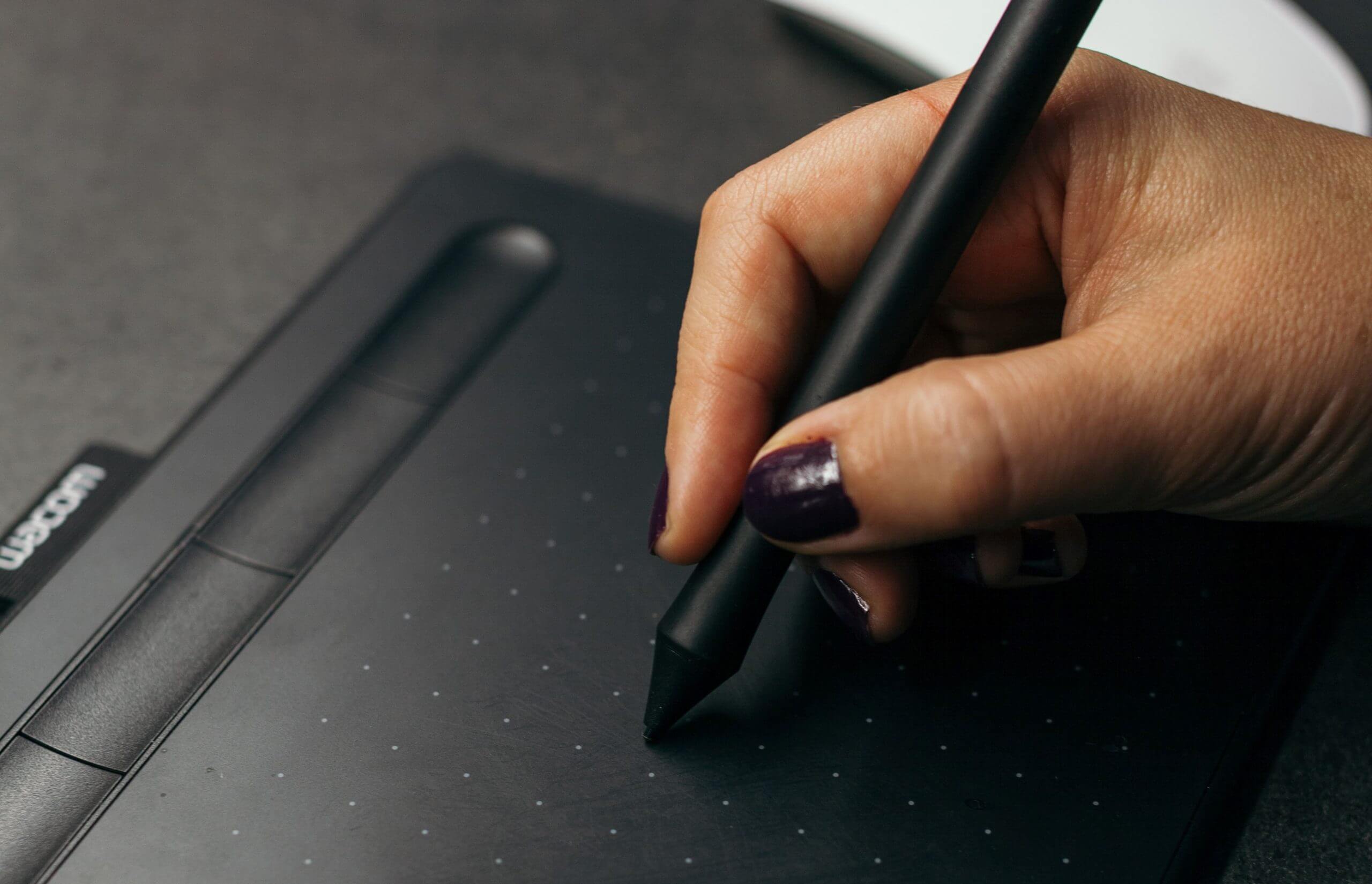 【初心者向け】デジタル線画のコツをご紹介！ | 2DCGプラネットスタジオBLOG | C&R Creative Studios